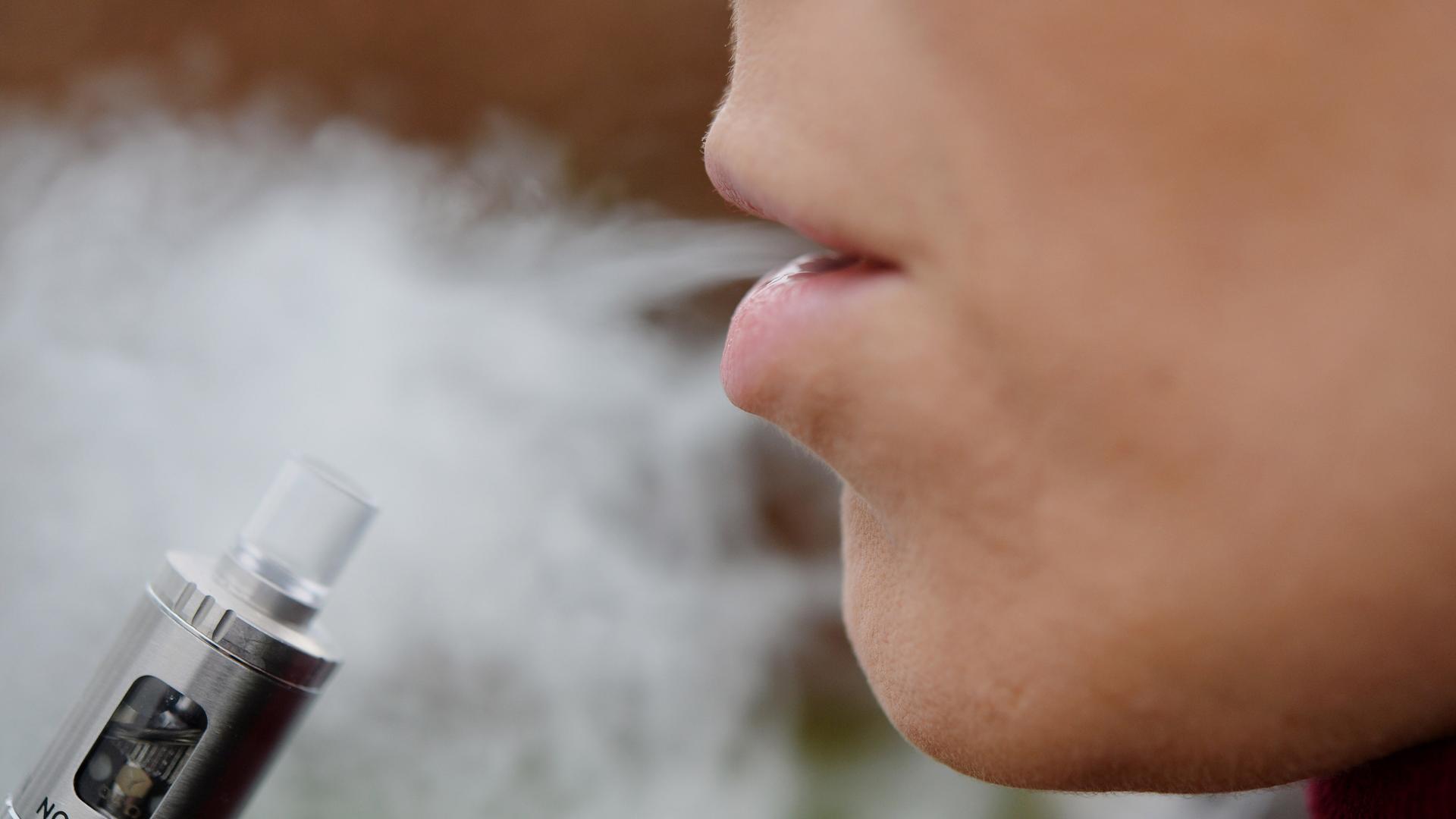 DAK-Befragung - Mehr Heranwachsende konsumieren E-Zigaretten