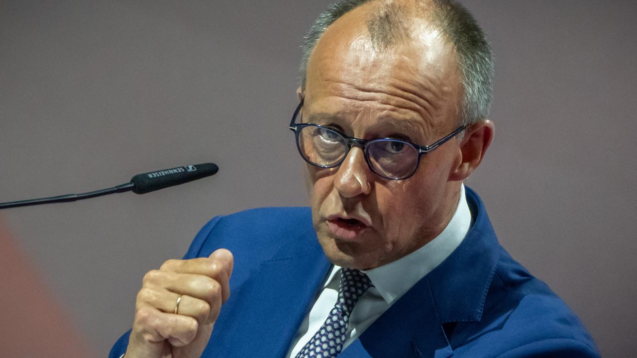 Ukraine-Krieg - Selenskyj telefoniert mit Trump - Merz wirbt um Lieferung für Luftabwehr