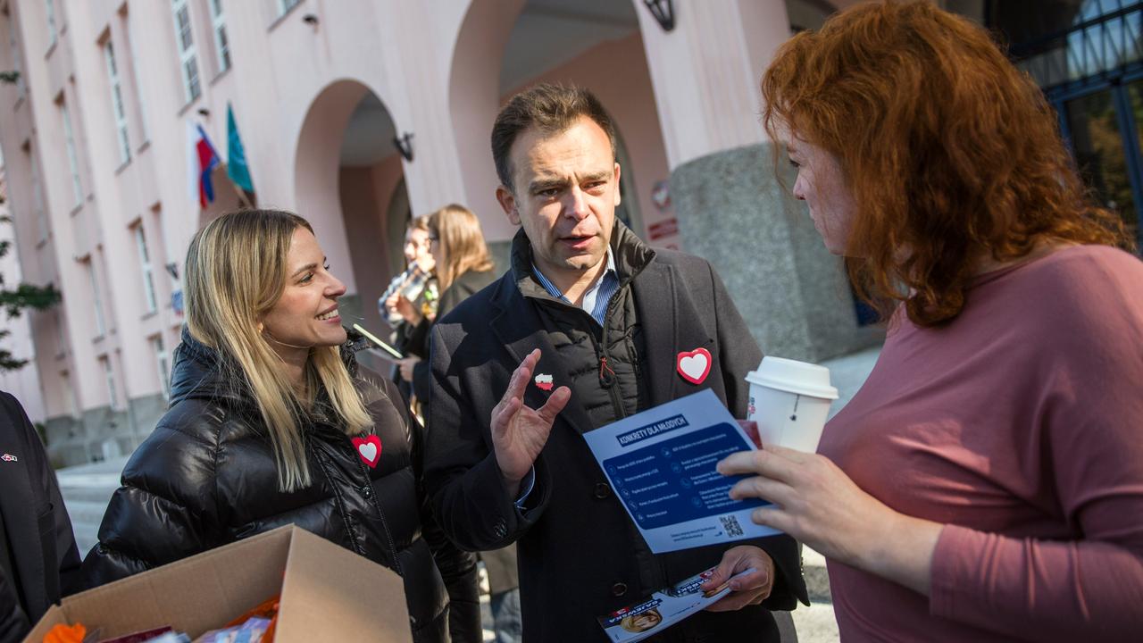Höhere Verteidigungsausgaben - Polens Finanzminister Domanski für ...