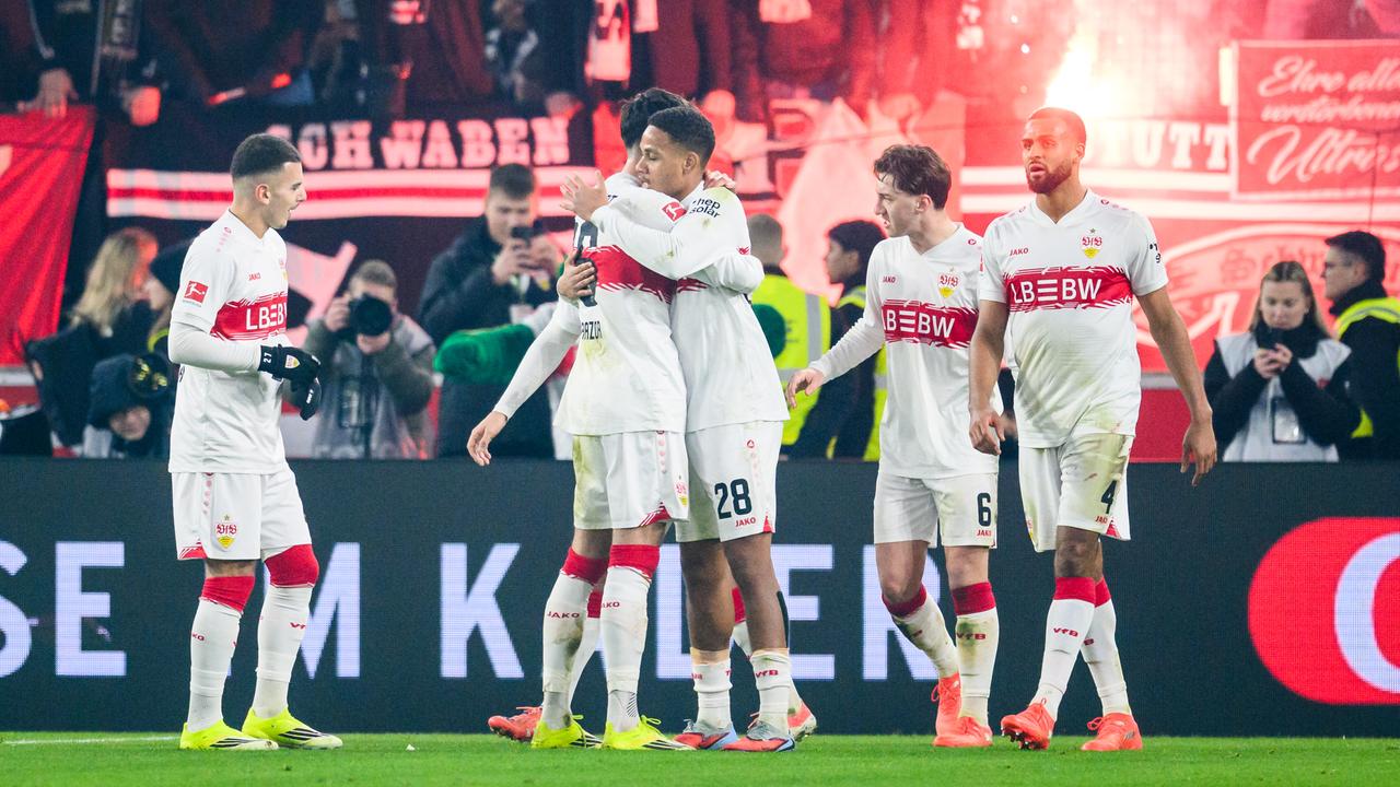 Fußball-Bundesliga - Stuttgart besiegt Frankfurt