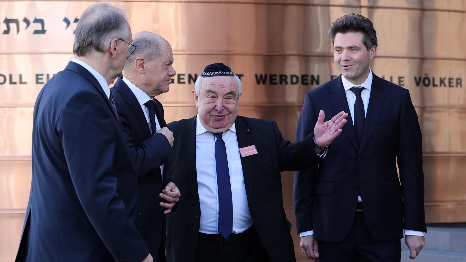 Dessau - Neue Synagoge eingeweiht