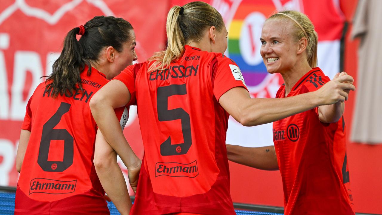 Fußball - Frauen des FC Bayern sind zum dritten Mal in Folge deutscher ...