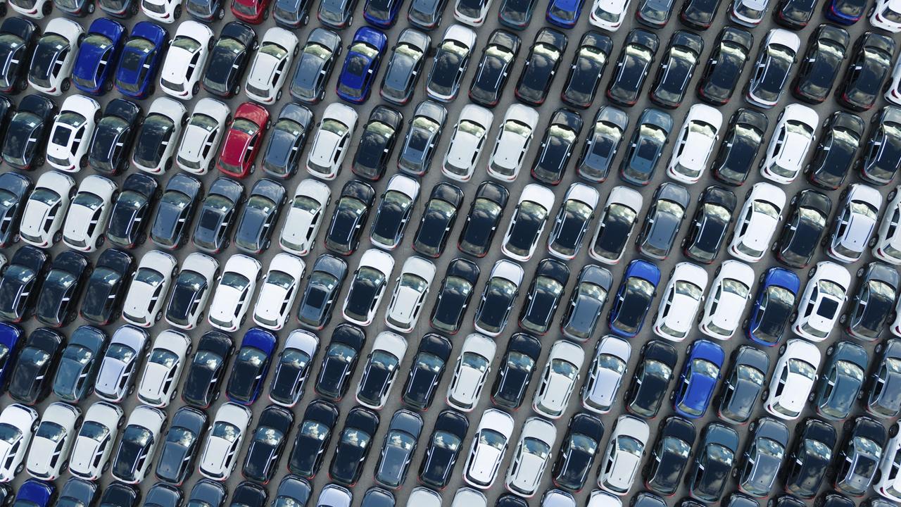 Köln - Ford-Betriebsrat will Belegschaft über Stellenabbau-Pläne des ...