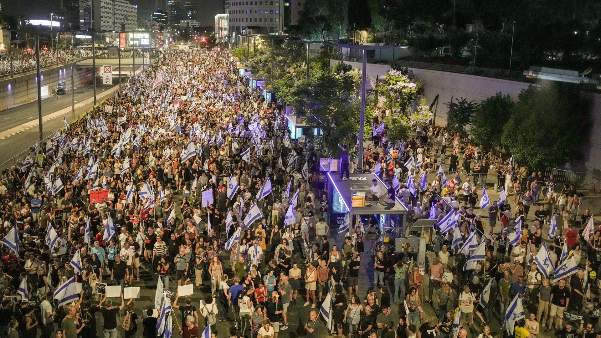 Krieg im Nahen Osten - Acht israelische Soldaten bei Einsatz im Gazastreifen getötet ...