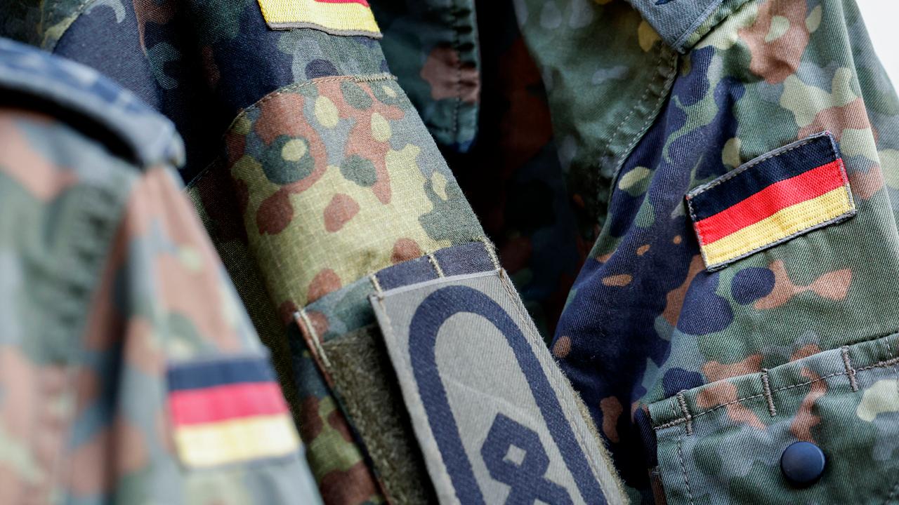 Deutsche Streitkräfte - 340.000 Besucher beim Tag der Bundeswehr ...
