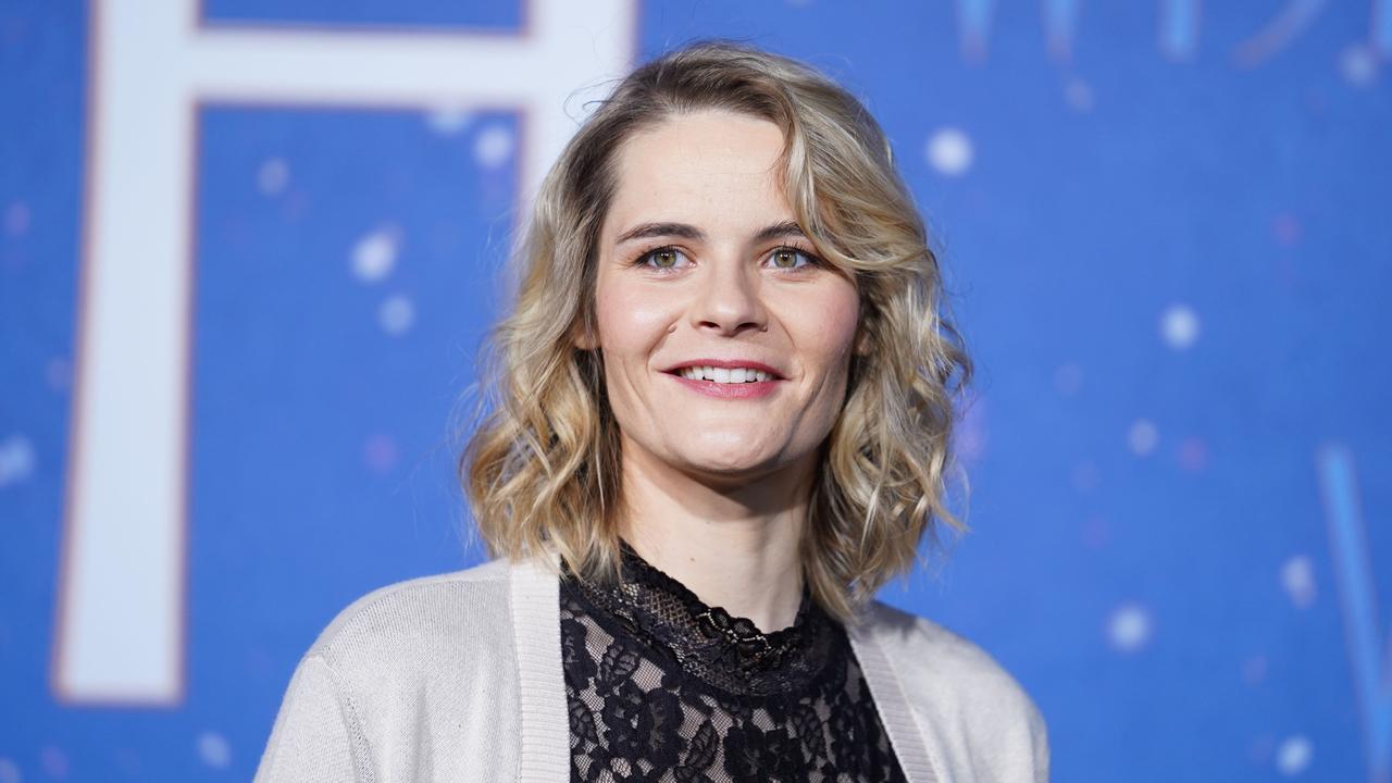 Hazel Brugger, Michelle Hunziker und Sandra Studer moderieren ESC