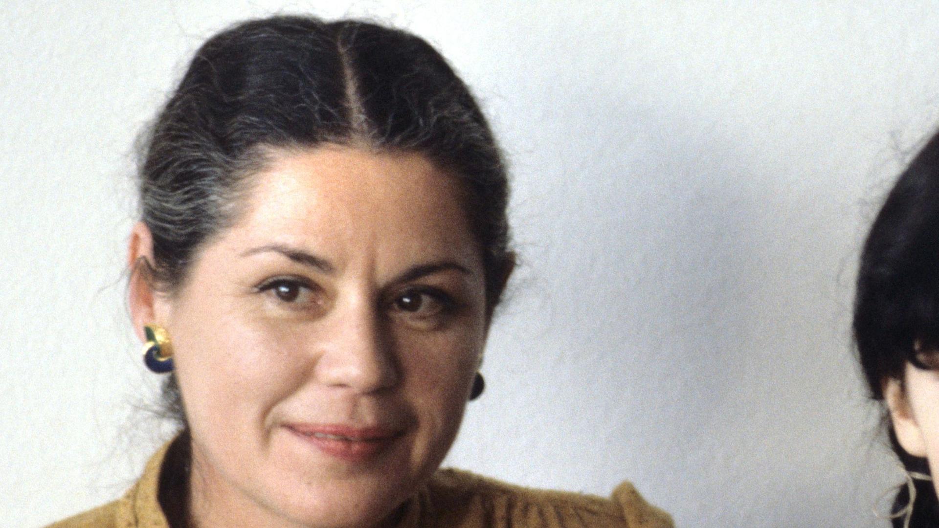 "Ein Stück Himmel" - Schriftstellerin und Holocaustüberlebende Janina ...