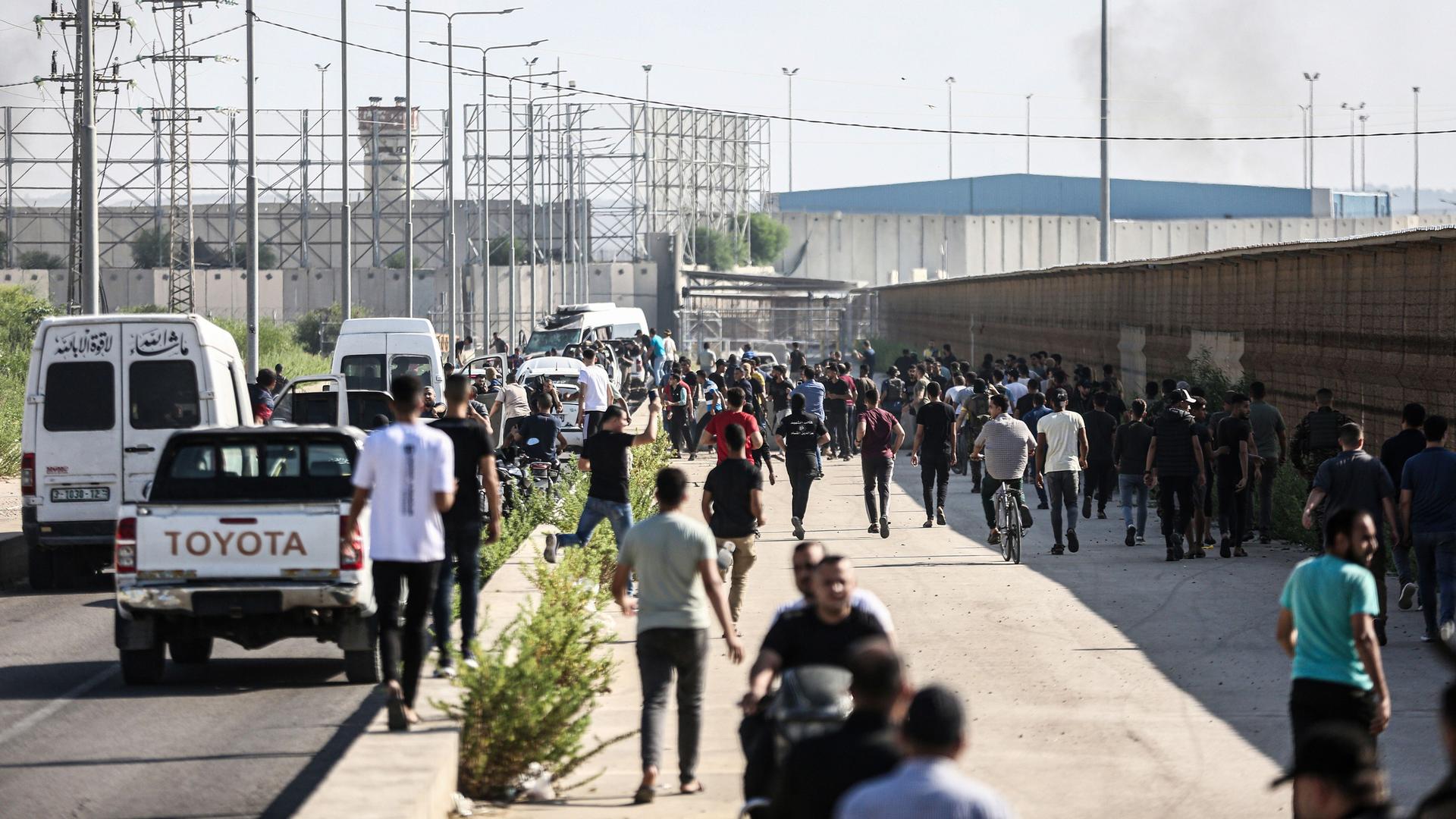 Nahost - Israelische Armee: Lage an der Grenze zum Gazastreifen unter Kontrolle