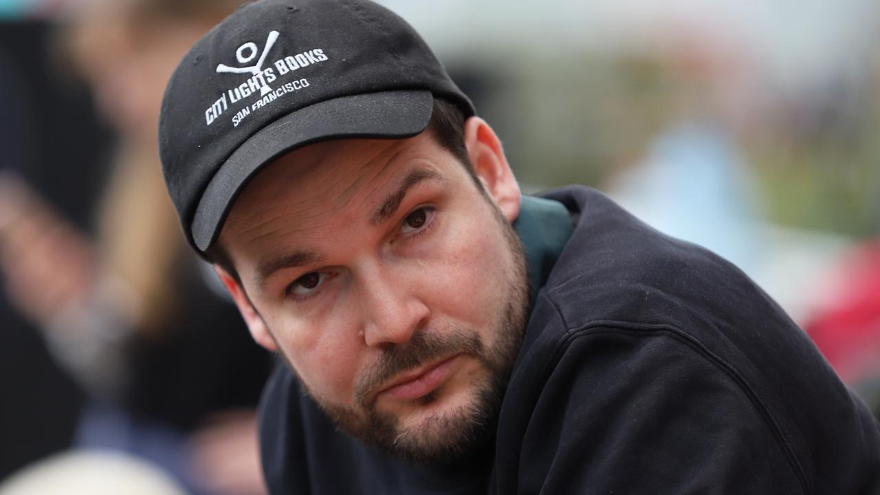 Max Czollek über Antisemitismus und Erinnerungskultur