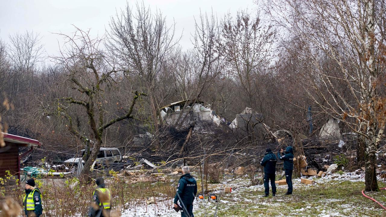 Litauen - DHL-Frachtflugzeug abgestürzt: Deutsche Ermittler an ... Litauen - DHL-Frachtflugzeug abgestürzt: Deutsche Ermittler an ...