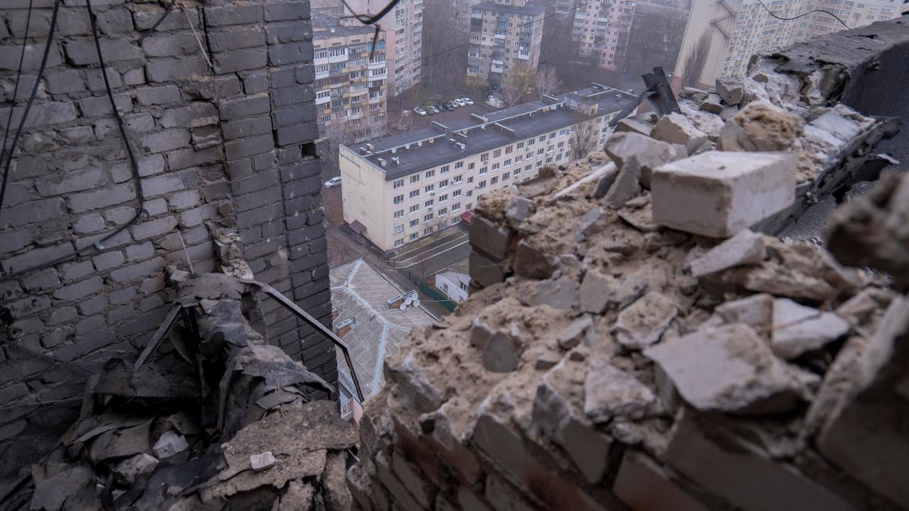 Ukraine-Krieg - Gegenseitiger Beschuss mit Raketen und Drohnen