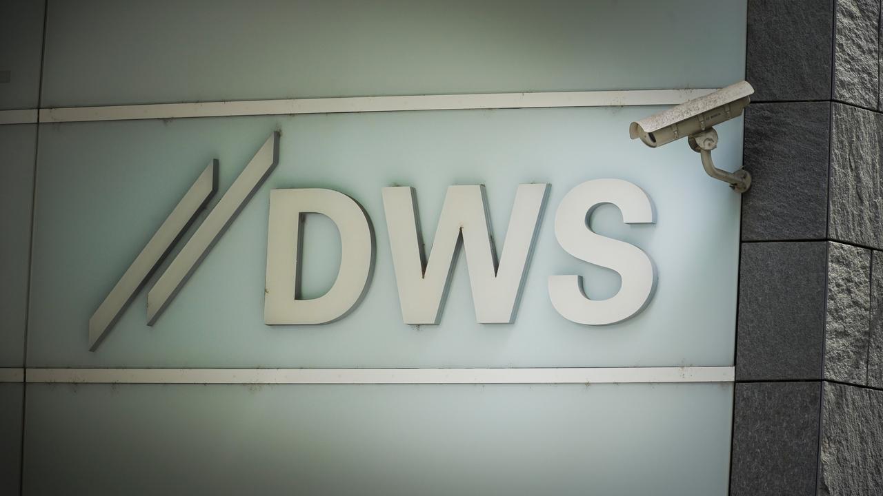 Millionen-Bußgeld - Deutsche-Bank-Tochter DWS muss wegen Greenwashing ...