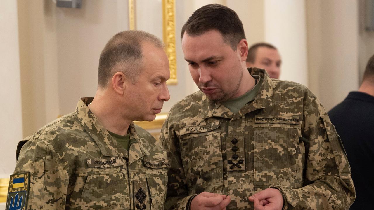 Ukraine - Neuer Militärchef Syrskyj kündigt verstärkten Einsatz von ...