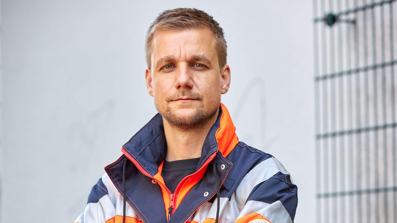 Autor und Notfallsanitäter: Roman "Strom" von Tobias Schlegl
