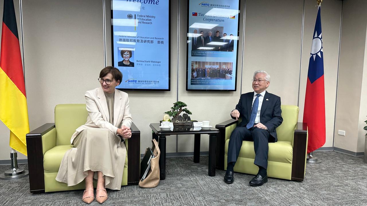 Auslandsreise - Bundesforschungsministerin kündigt Ausbau der ...