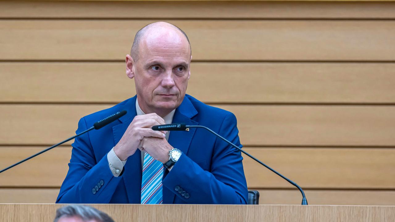 Hakenkreuz-Skandal - Keine Ermittlungen gegen SPD-Politiker Born