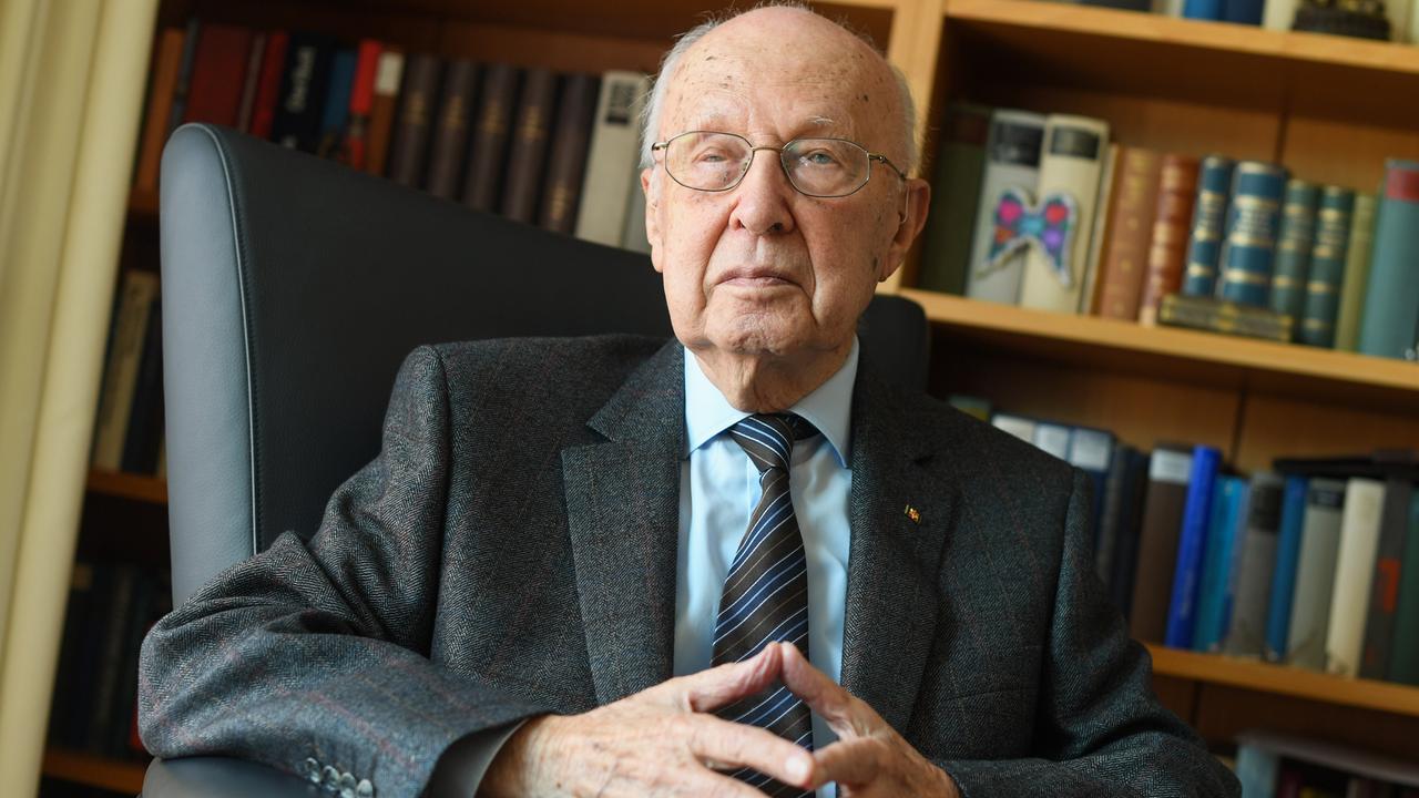 Ehemaliger Bundesbankpräsident - Helmut Schlesinger im Alter von 100 ...