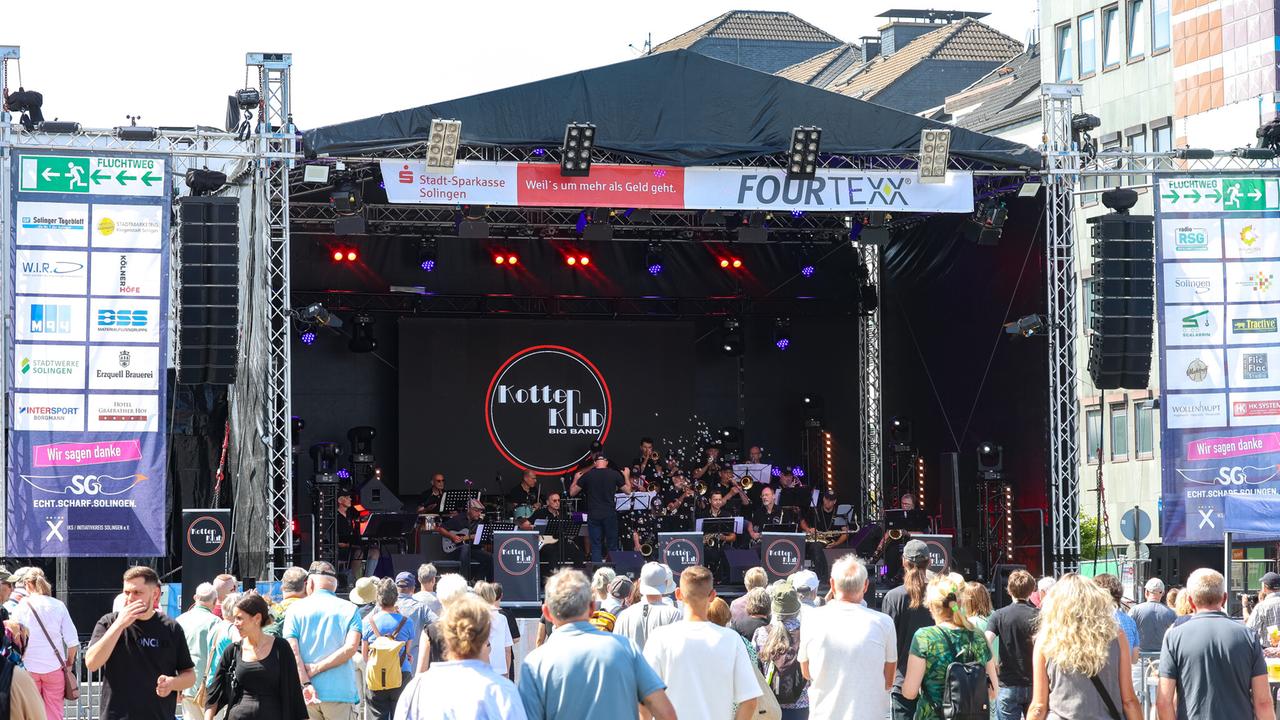 Solingen - Musikfest mit Gedenken für Anschlagsopfer