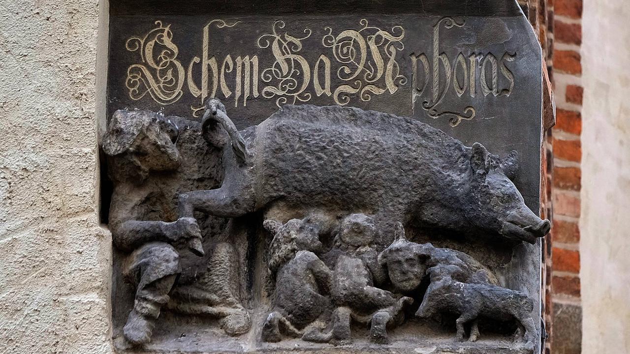 Experten fordern Abnahme des antisemitischen Reliefs "Judensau" von ...