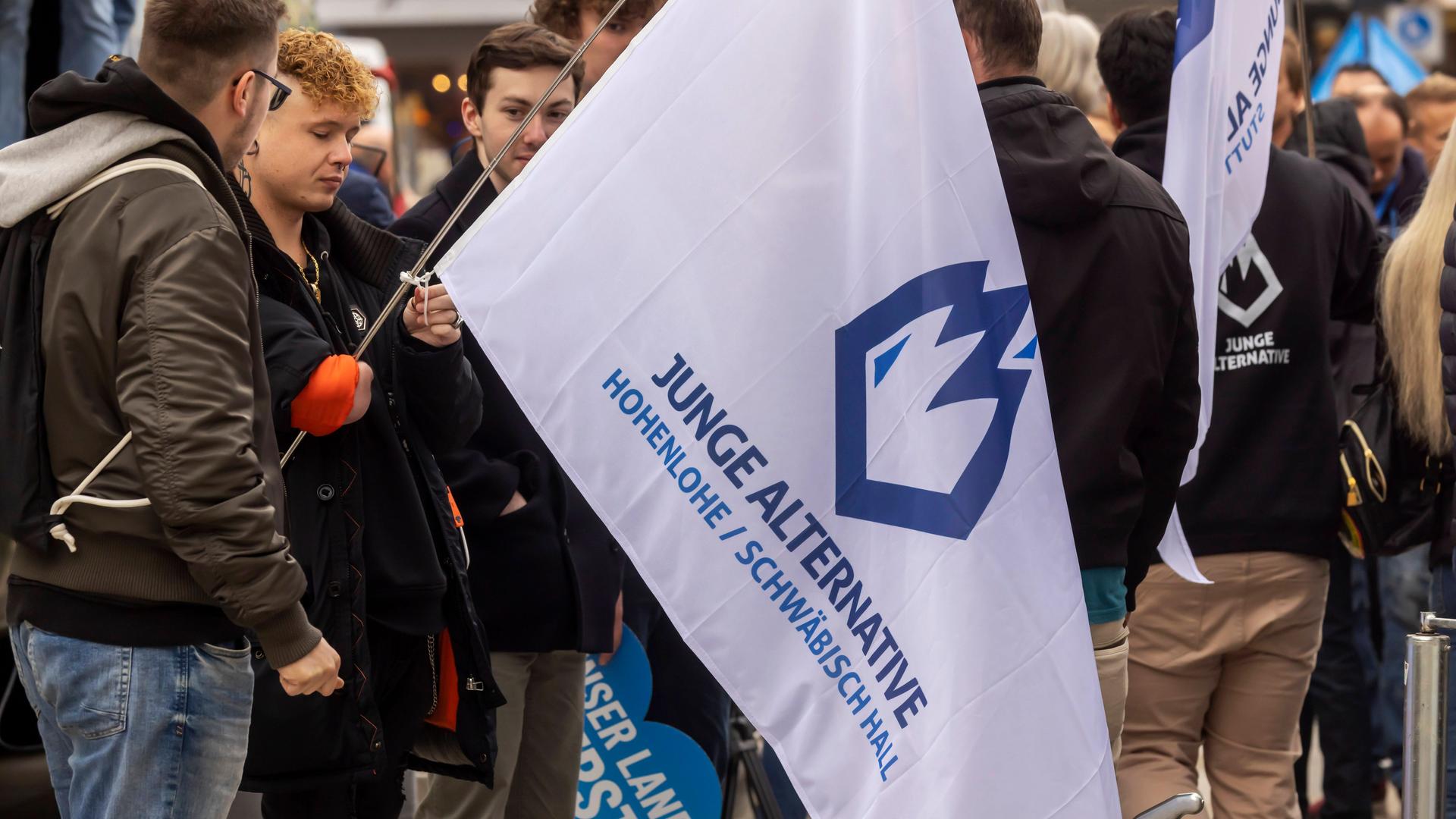 Bundesverfassungsschutz - AfD-Jugendorganisation soll offenbar vorläufig nicht mehr als ...