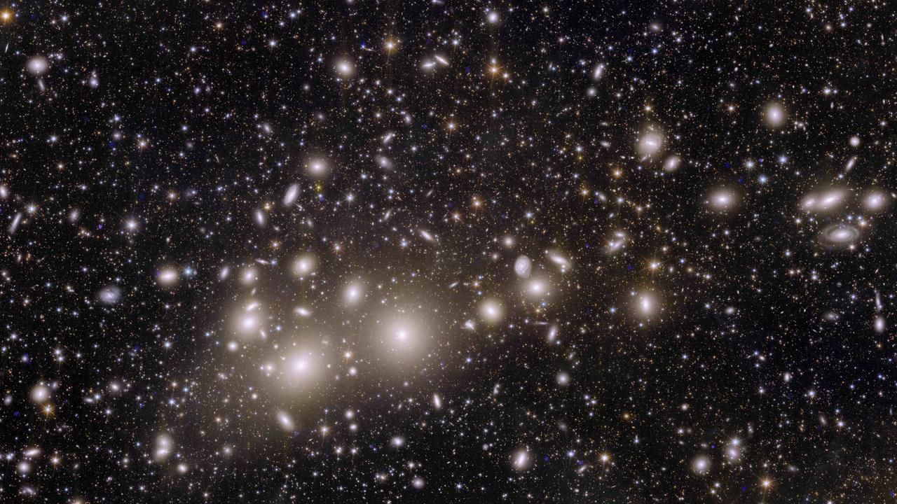 Weltraumteleskop Euclid: Aufnahmen von Galaxien im Perseus
