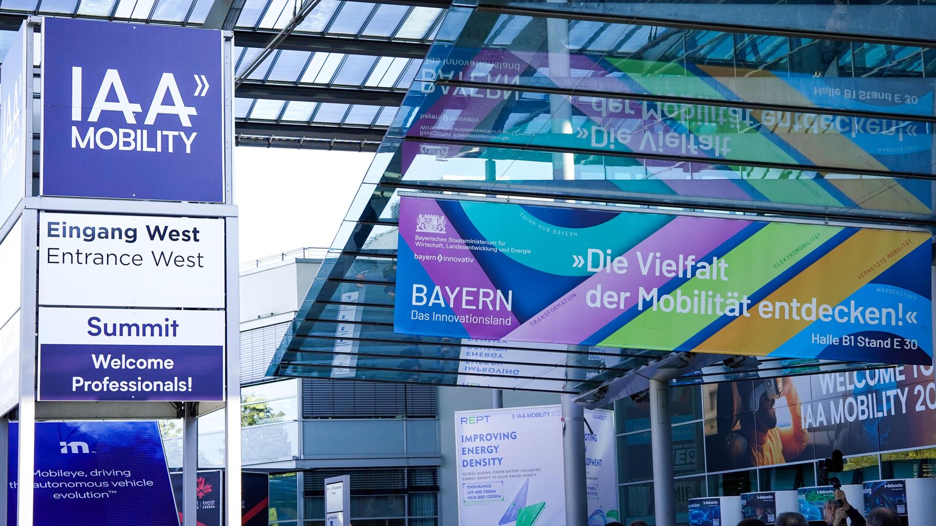 Automobilwirtschaft - Scholz eröffnet IAA in München - "Ausbau von ...