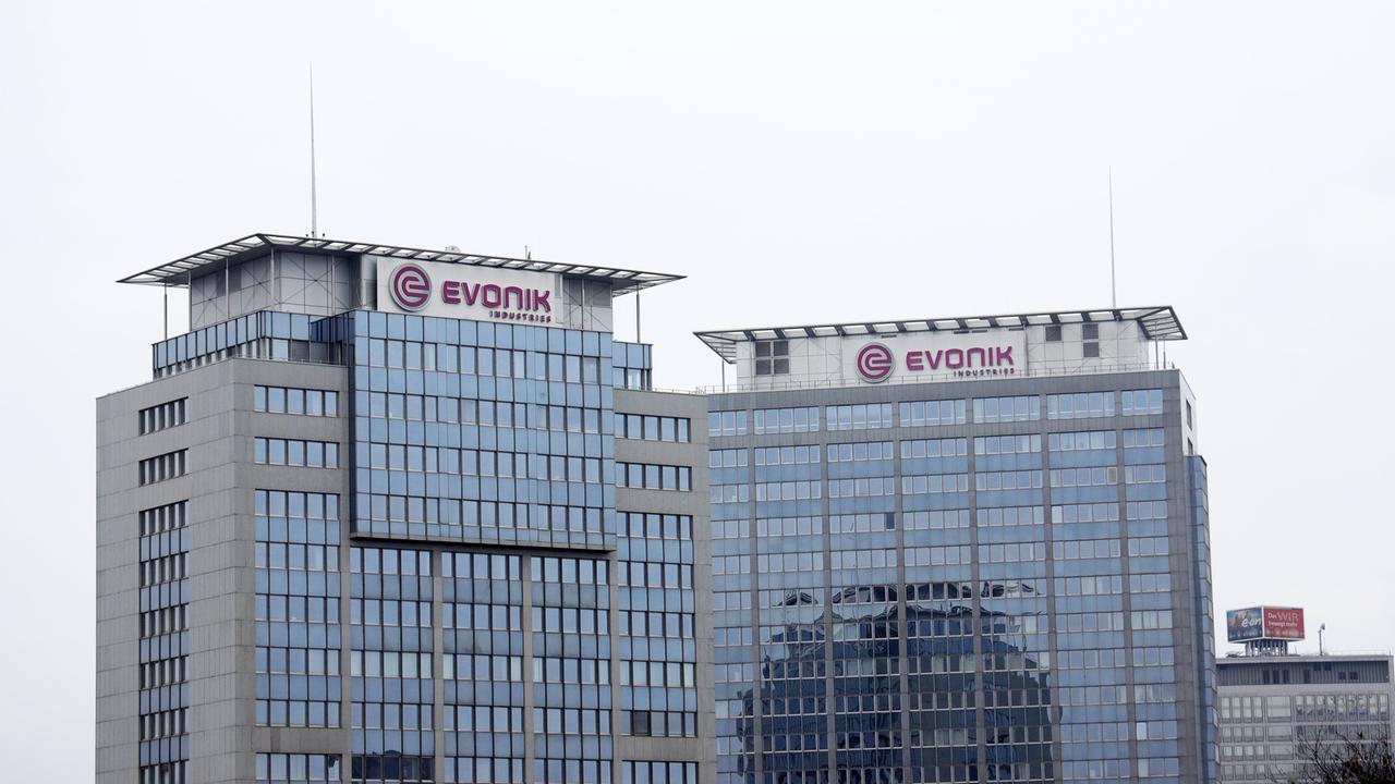 Chemiekonzern - Evonik streicht weltweit 2.000 Stellen, davon 1.500 in Deutschland