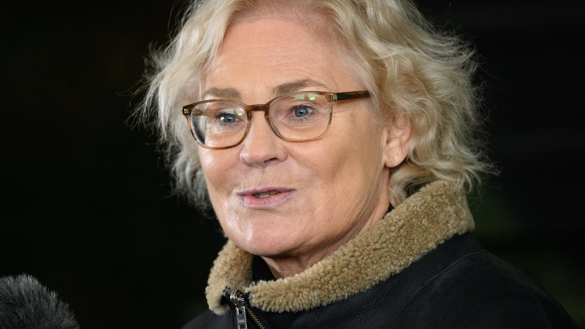 Bundeswehr - Großer Zapfenstreich für Ex-Verteidigungsministerin Lambrecht