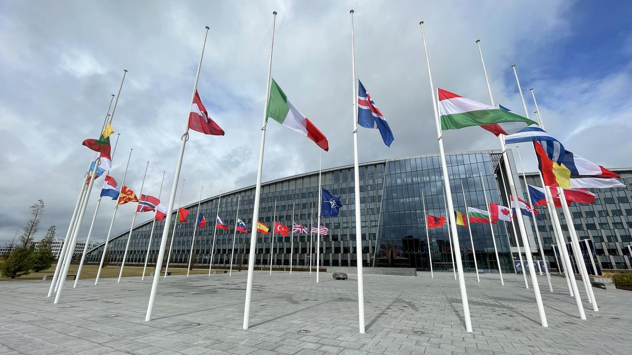 NATO-Gipfel: Ukraine-Hilfen im Mittelpunkt
