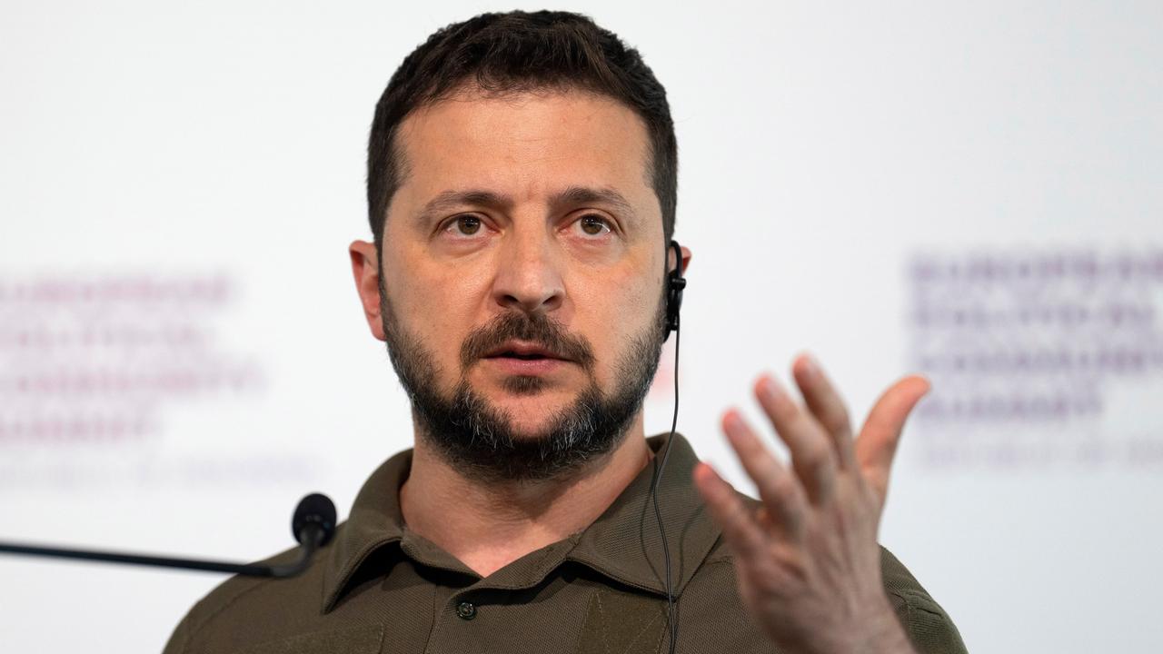 Krieg gegen die Ukraine - Selenskyj lobt Erfolge in Bachmut - Russland meldet erneut vereitelte ...