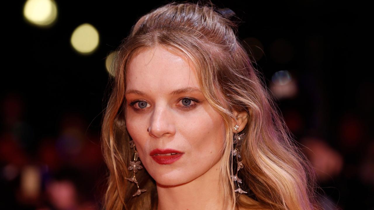 Lilith Stangenberg verbindet Deutschland mit "Bedenkenträgertum"