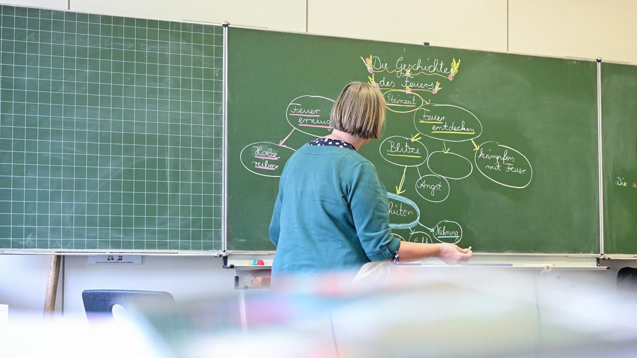 Bildung - IT-Panne in Baden-Württemberg: 1.440 Lehrerstellen jahrelang unbesetzt ...