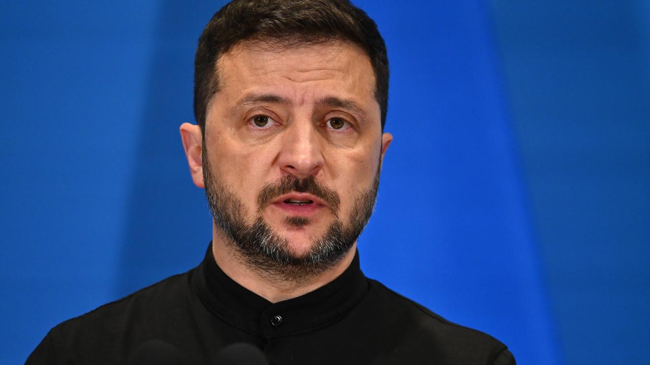 Krieg in der Ukraine - Selenskyj erneuert Warnung vor russischer Truppenkonzentration
