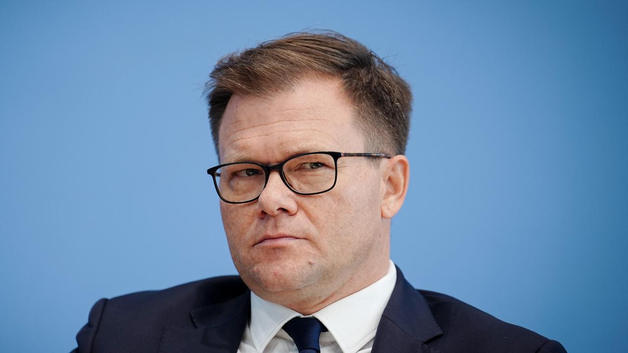 Demokratievertrauen schwindet - Schneider (SPD): "Es hängt an ...