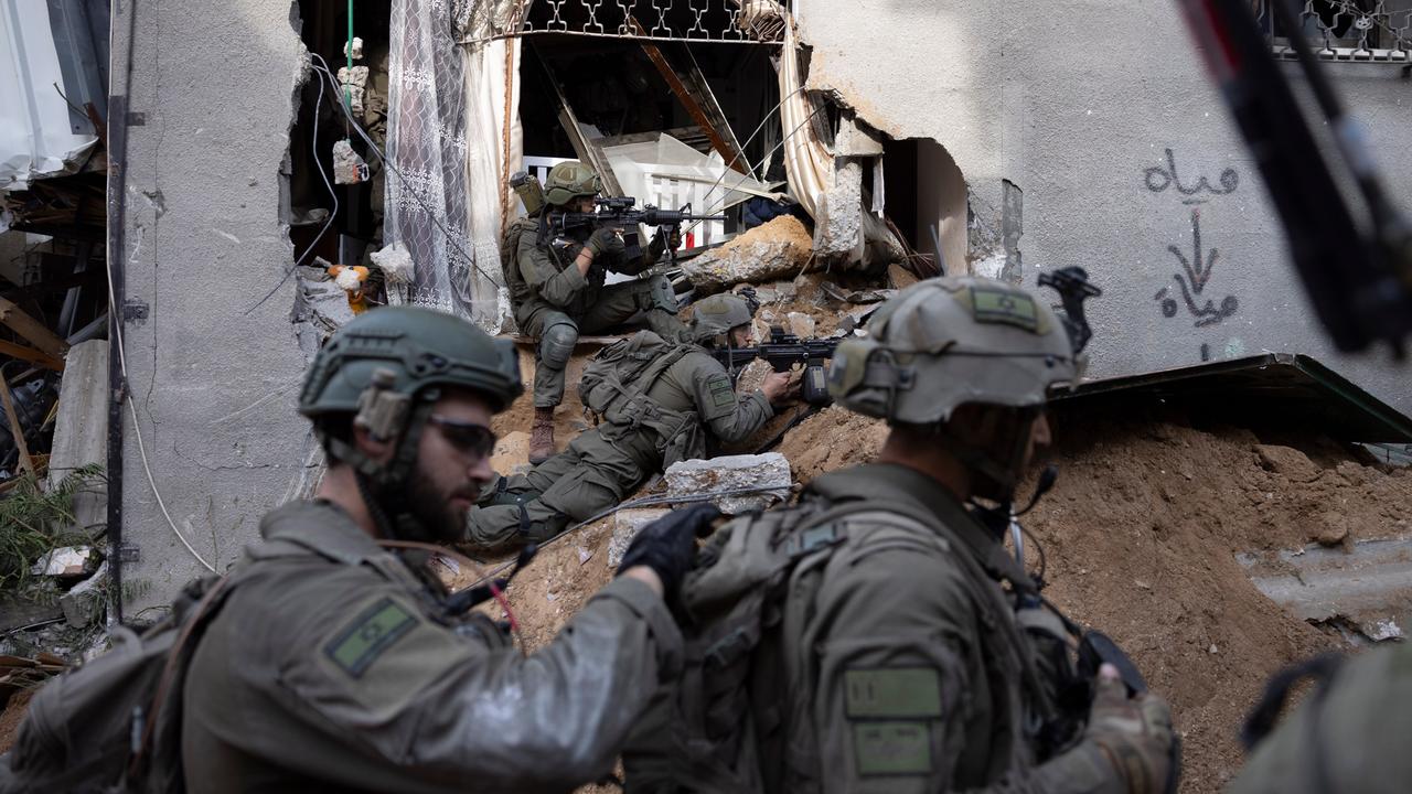 Krieg im Gazastreifen - Israelisches Militär tötet versehentlich drei Geiseln der Hamas