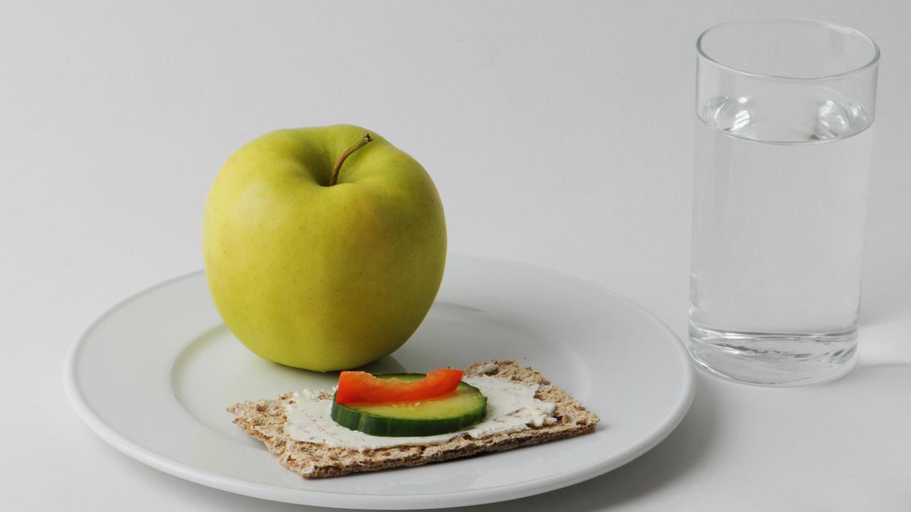 Einfach weniger essen - Entspannt Fasten mit Tipps vom Professor