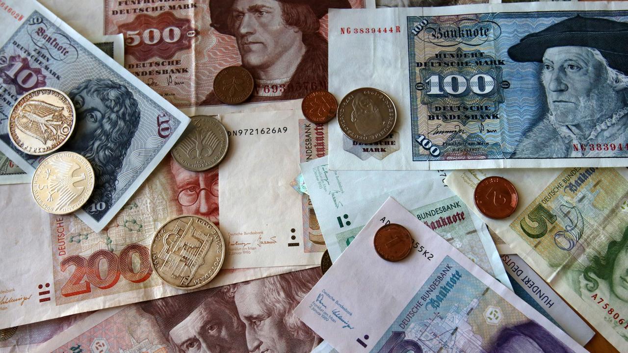 D-Mark-Einführung vor 70 Jahren - "Die D-Mark war eine weltweit ...