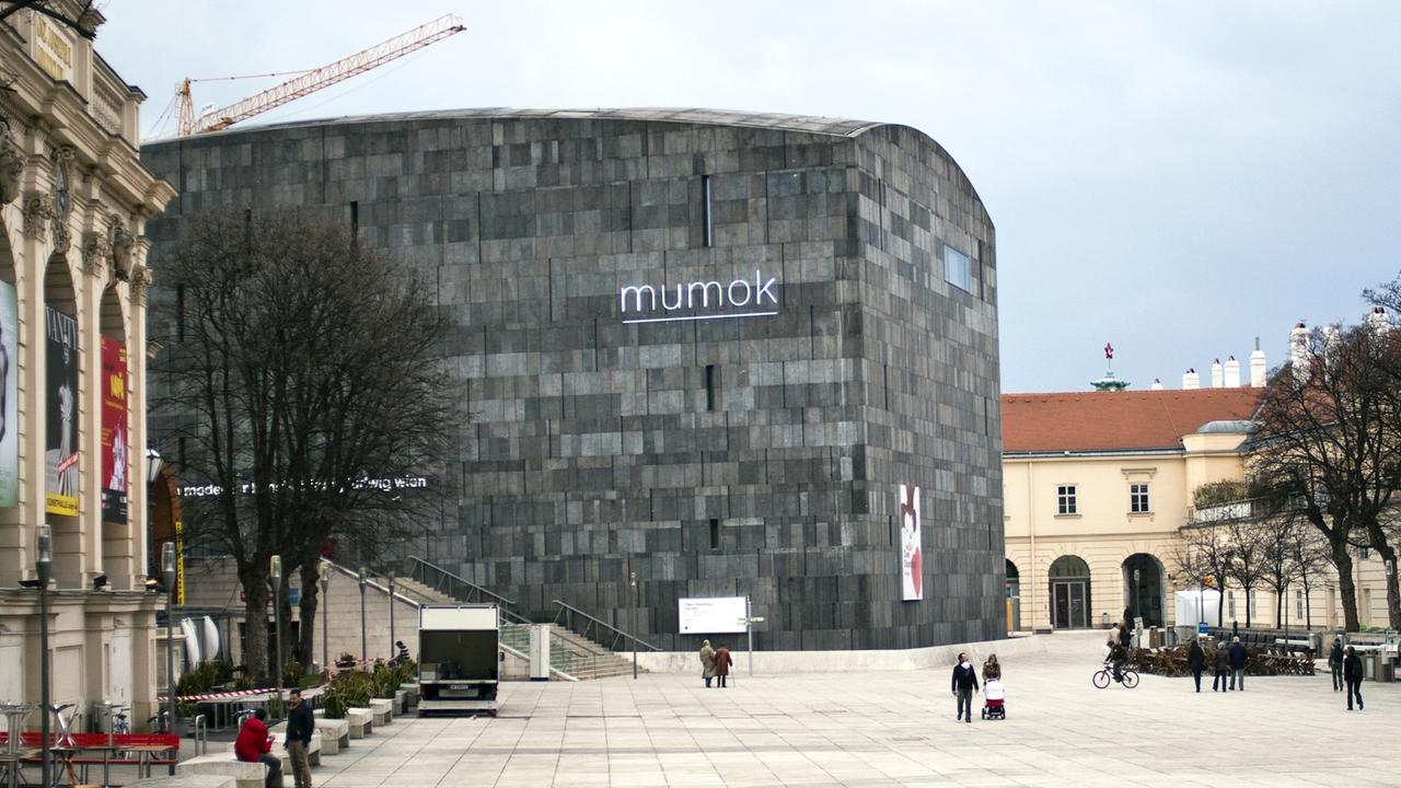 Mumok Wien: Fatima Hellberg löst deutsche Generaldirektorin Karola Kraus ab