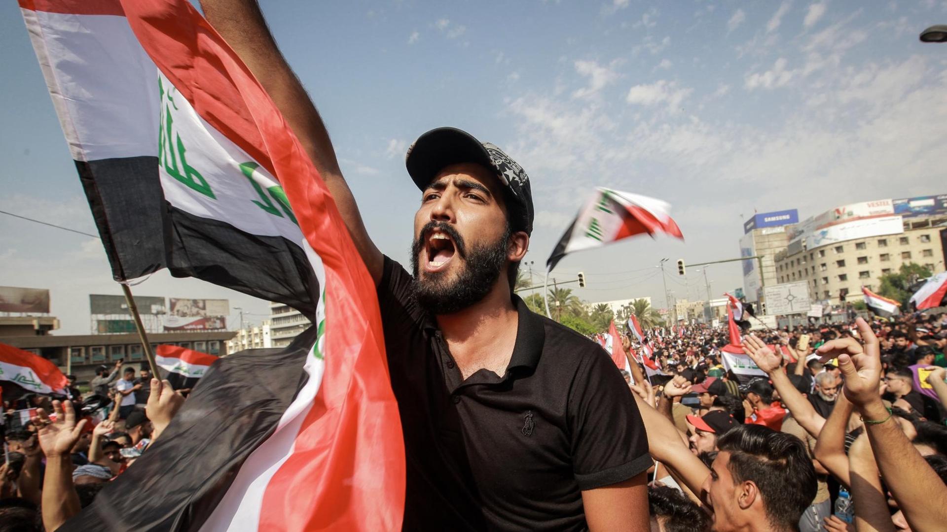 Proteste gegen Regierung - Junge Iraker fühlen sich von Politikern ...