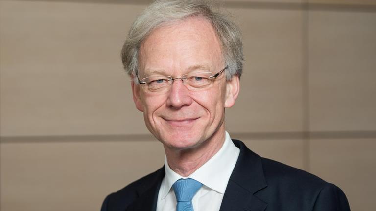 Michael Göring: "Dresden" - Blick zurück auf ein fernes Land