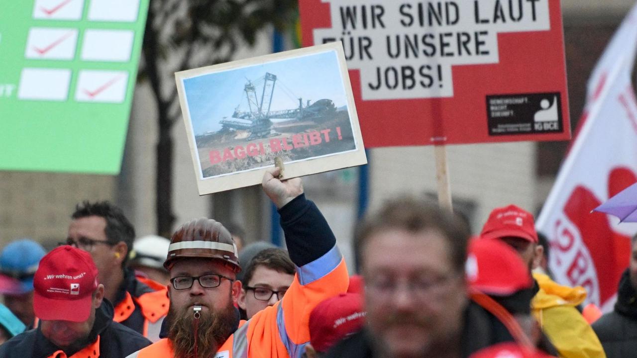 Schicht im Schacht - Das Erbe des Steinkohle-Bergbaus im Ruhrgebiet
