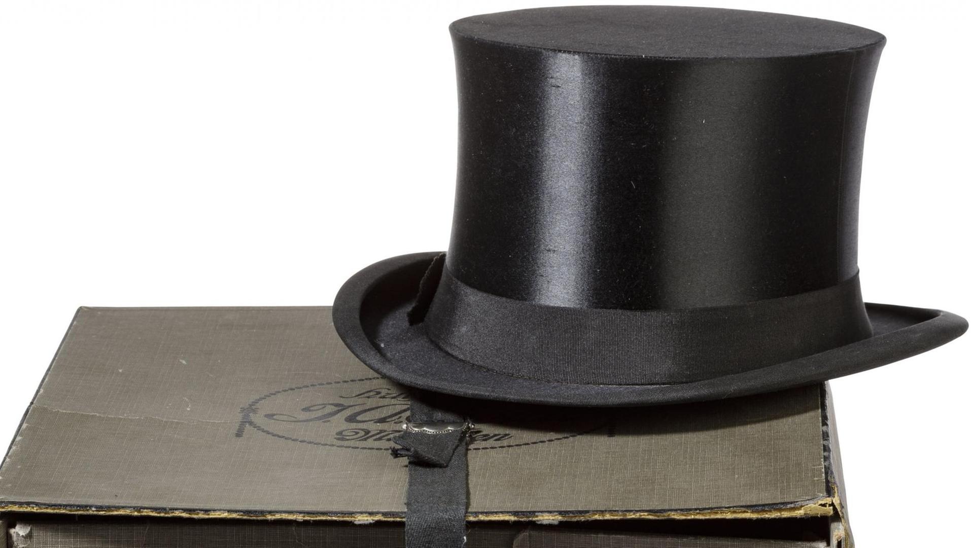 Historiker über Nazi-Devotionalien-Auktion - "Eine perverse ...