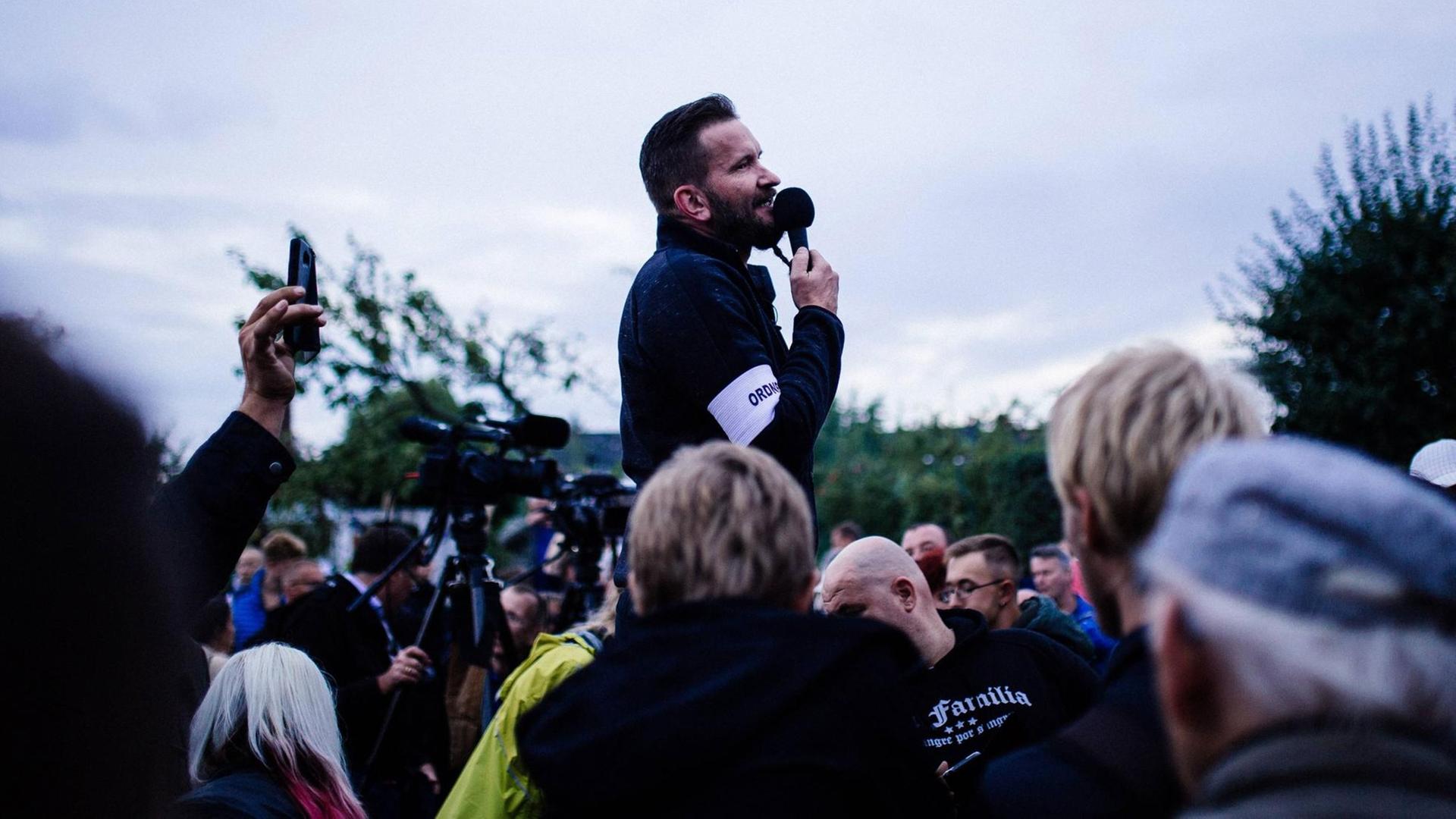 MDR-Diskussion mit Neonazi abgesagt - Nicht die Diskurs-Zerstörer zum ...
