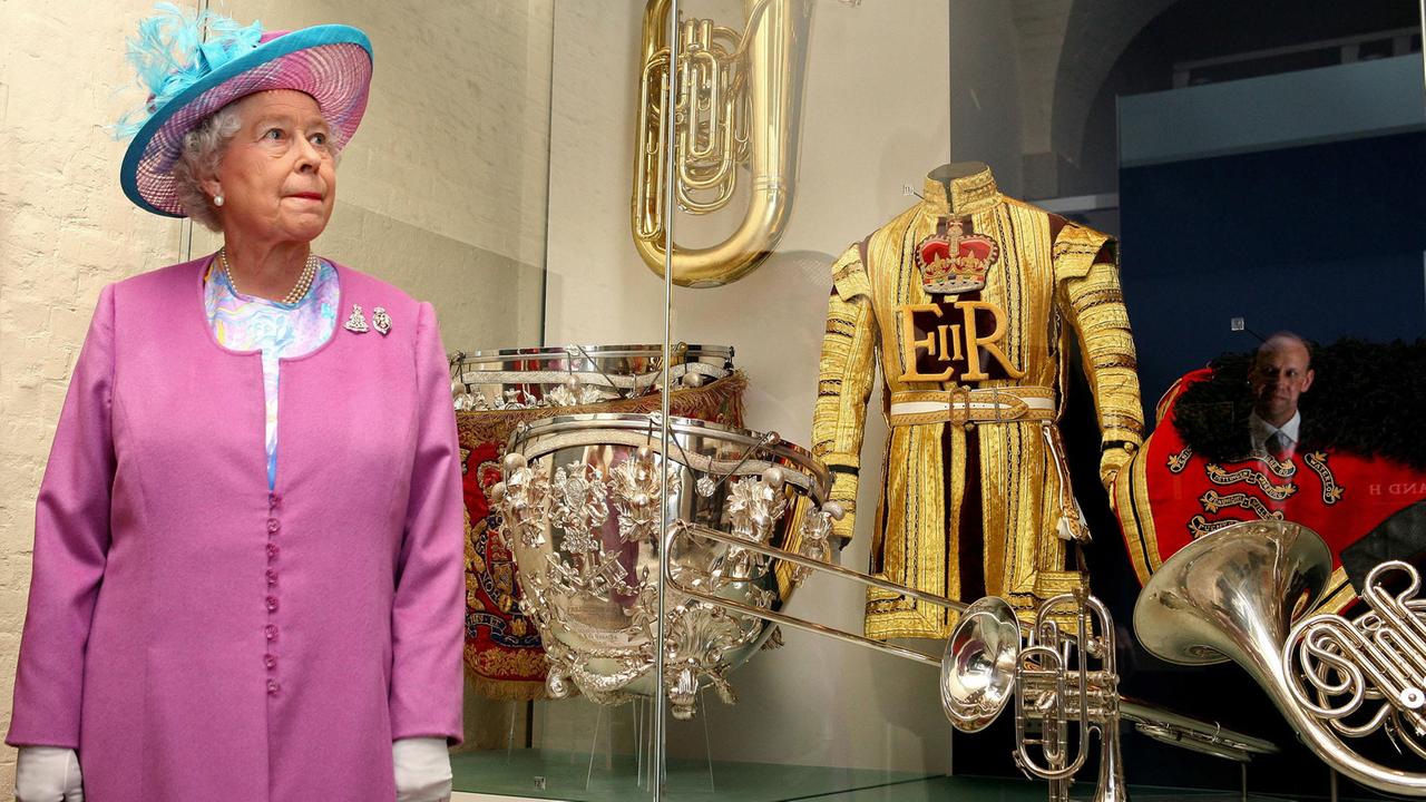 Elisabeth II. zum 90. Geburtstag - Wie musikalisch ist die Queen?