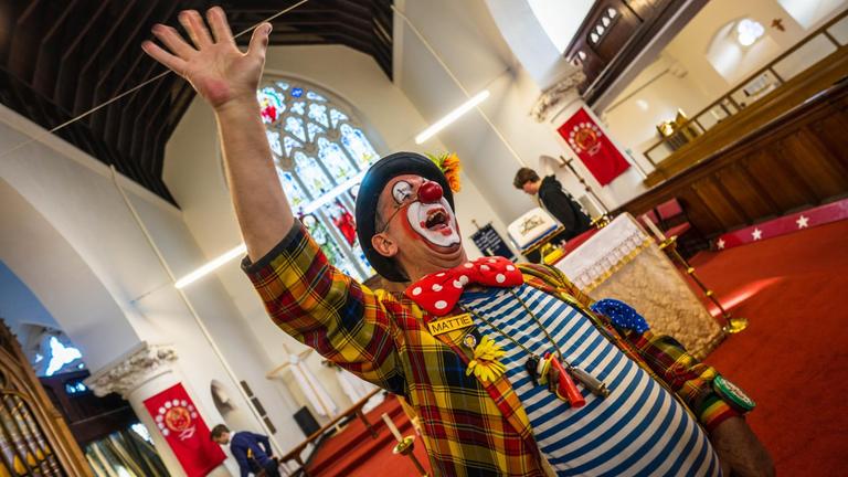 Humor und Religion - Clowns in der Kirche