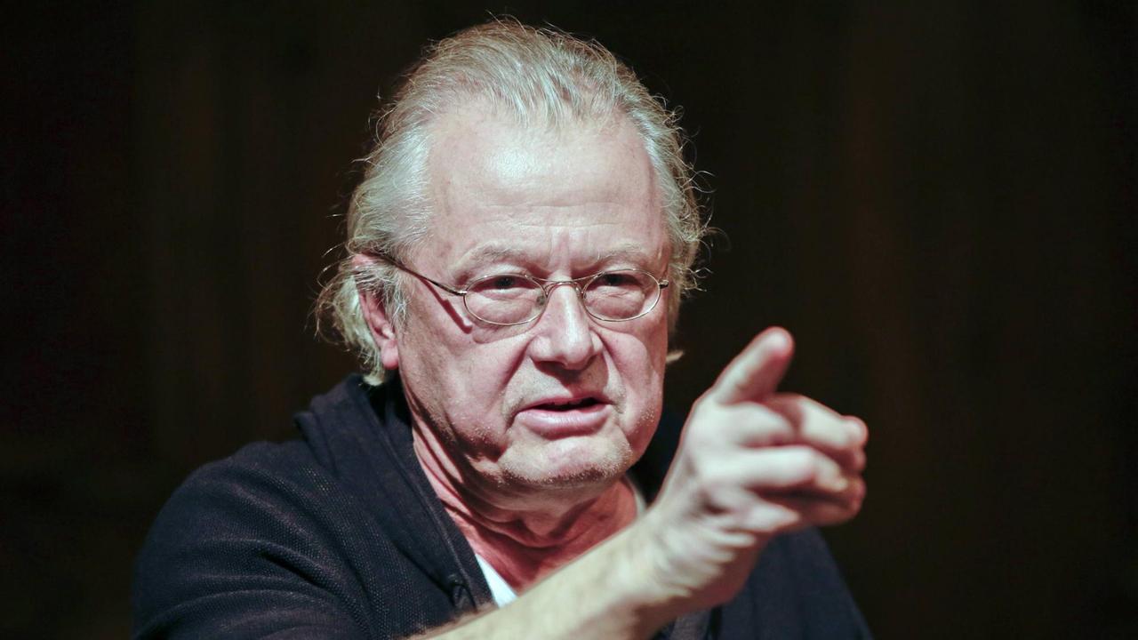 Aus den Feuilletons - Frank Castorf - vom Regisseur zum Widerständler