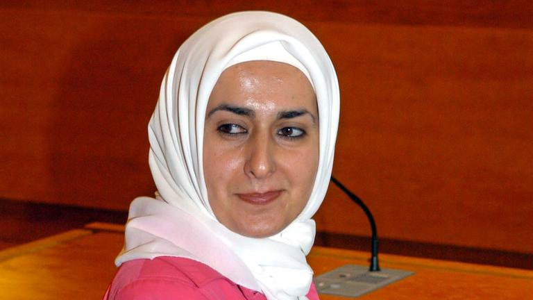 Biografie von Fereshta Ludin - Die Frau hinter der Kopftuch-Debatte