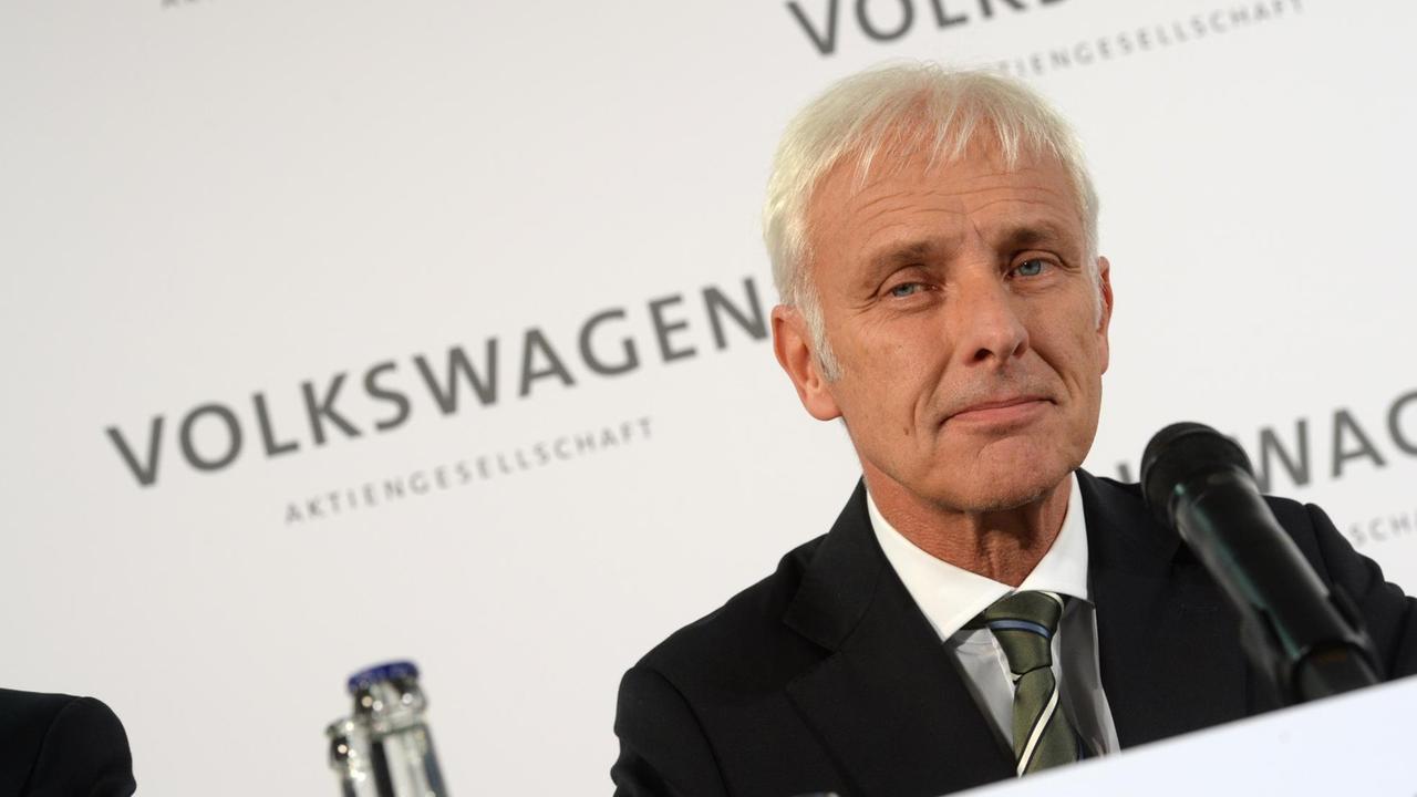 Abgasskandal - VW-Chef Müller entschuldigt sich in Detroit