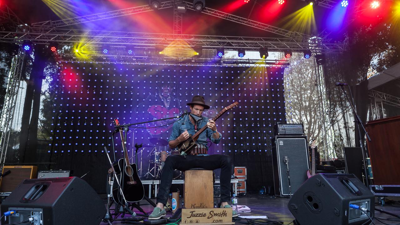 Australische Einmann-Band Juzzie Smith - Bevorzugt auf der Straße