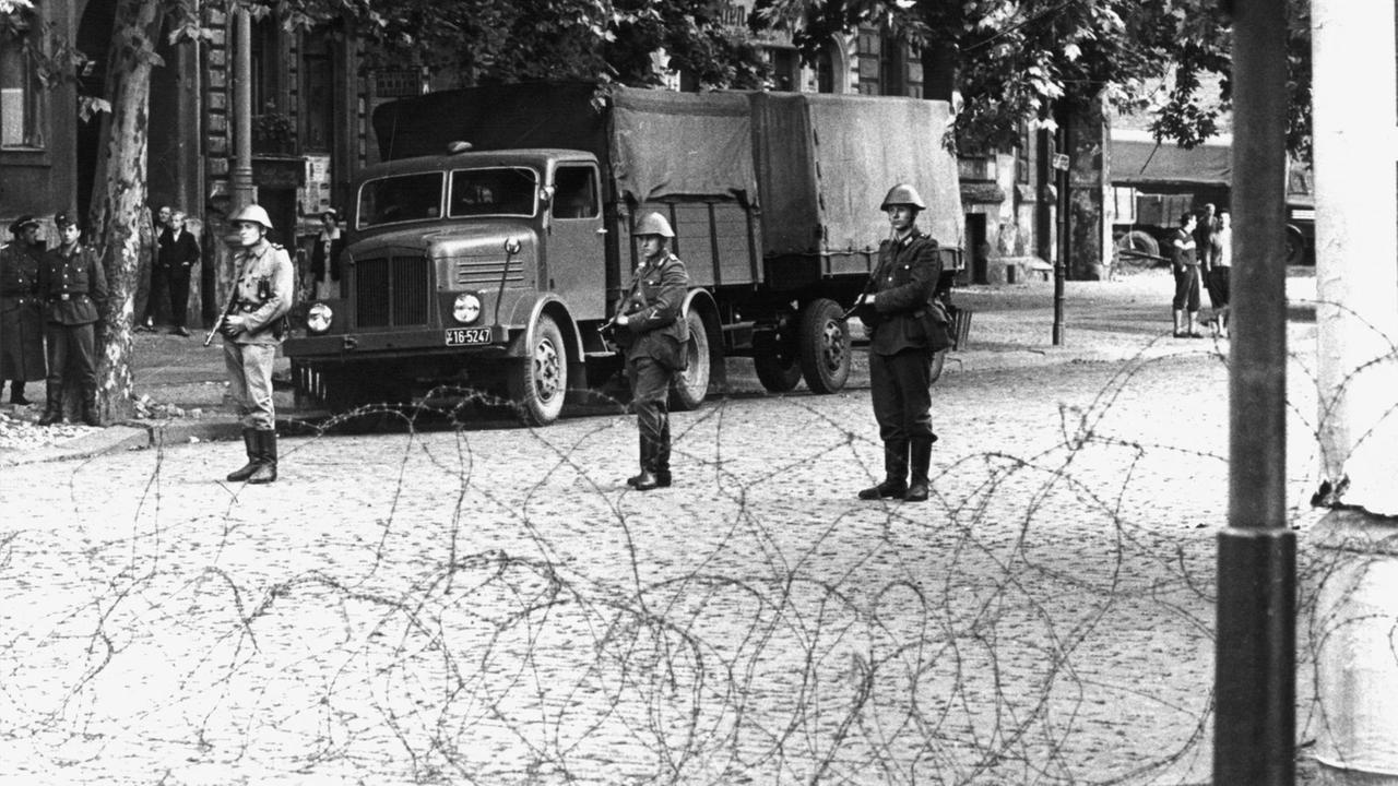 Berliner Mauer - Zum 62. Jahrestag des Mauerbaus wird der Opfer gedacht